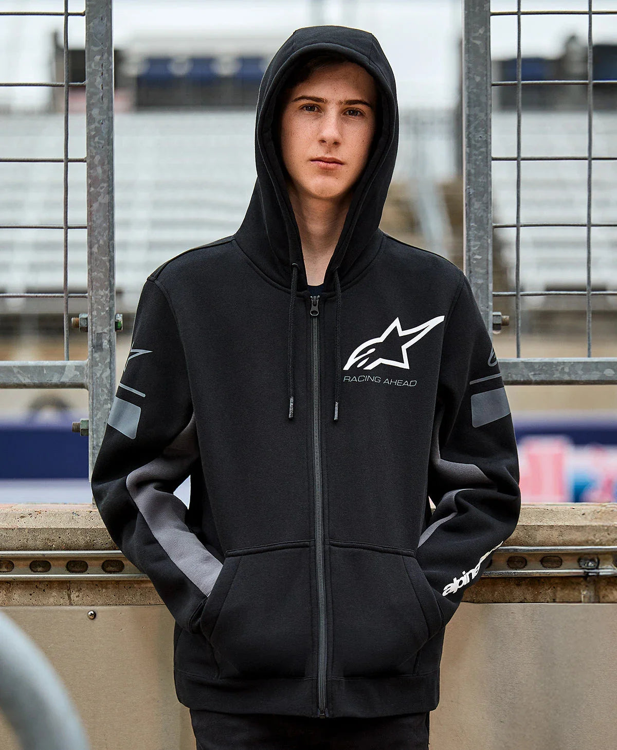 Sportswear Hoodies & Pullovers